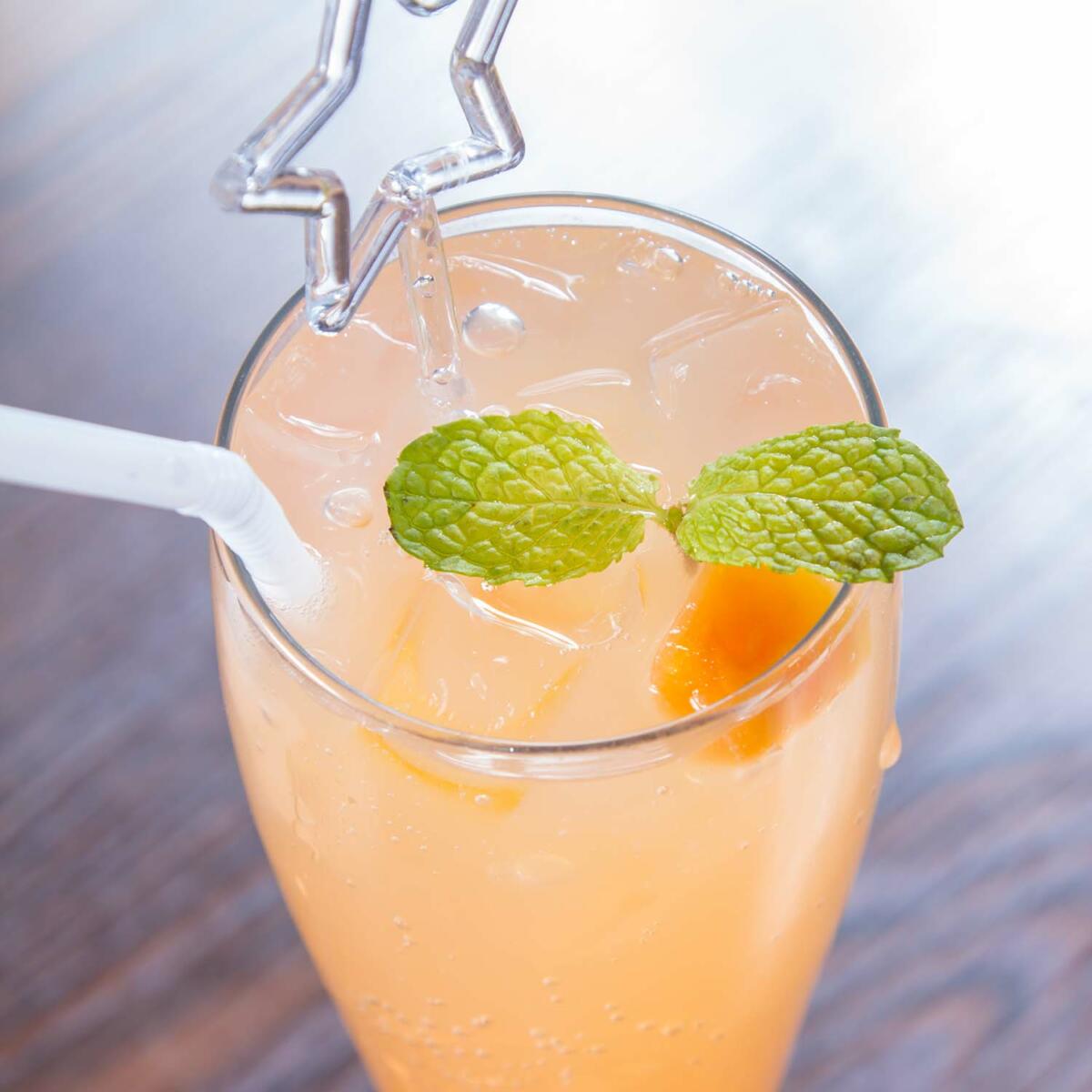 Split cocktail • Cocktail die zijn naam dankt aan een ijsje • HCA